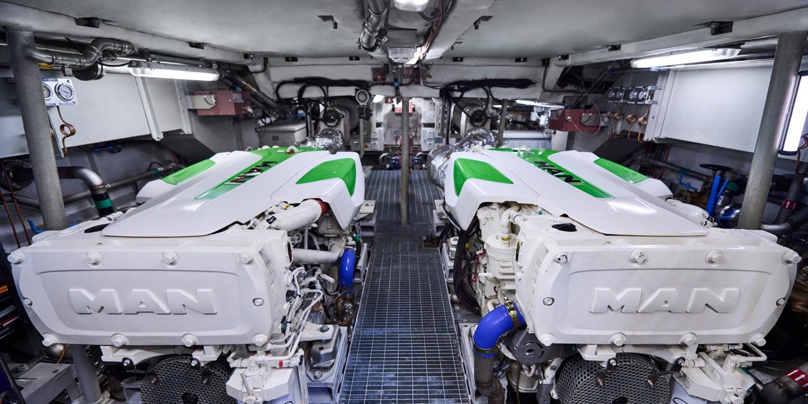 Altehrwürdige Iris mit neuester Antriebstechnik