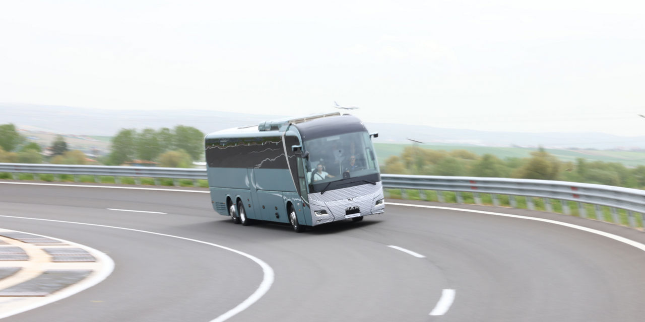 Sustainability done right: MAN launches its first electric coach