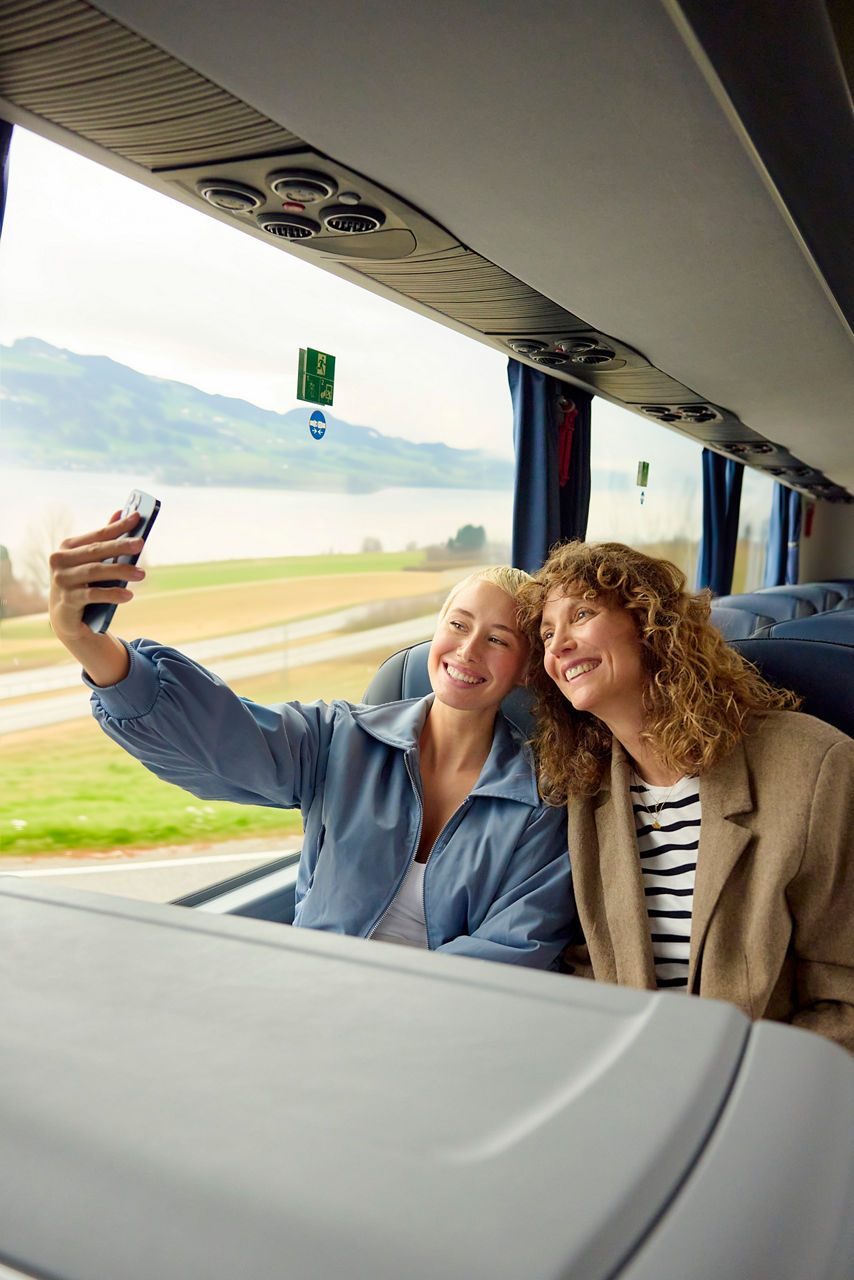 MAN Lion’s Coach E – Der vollelektrische Reisebus | MAN DE