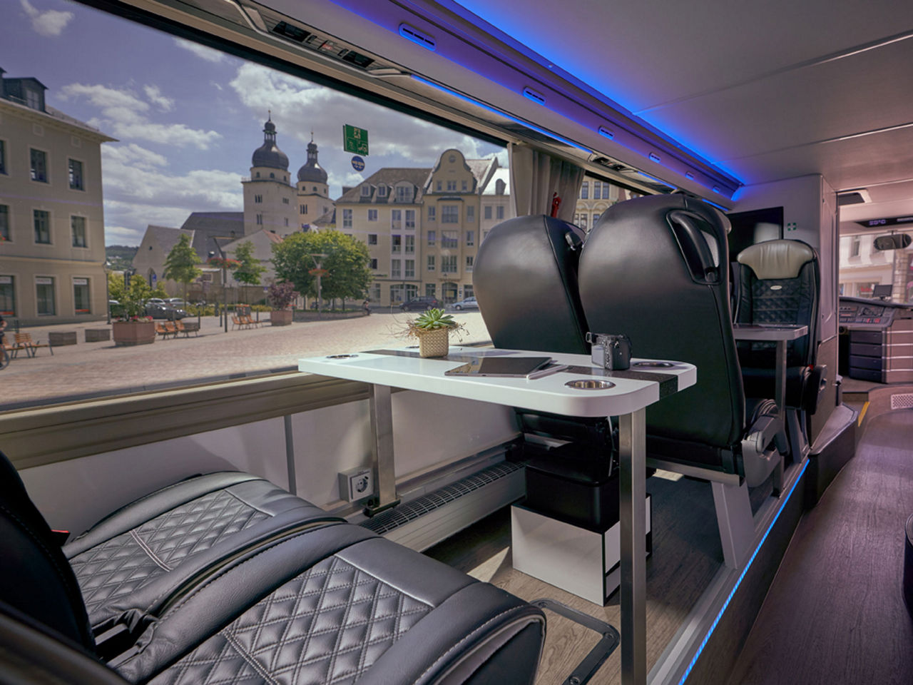 NEOPLAN Individual | NEOPLAN