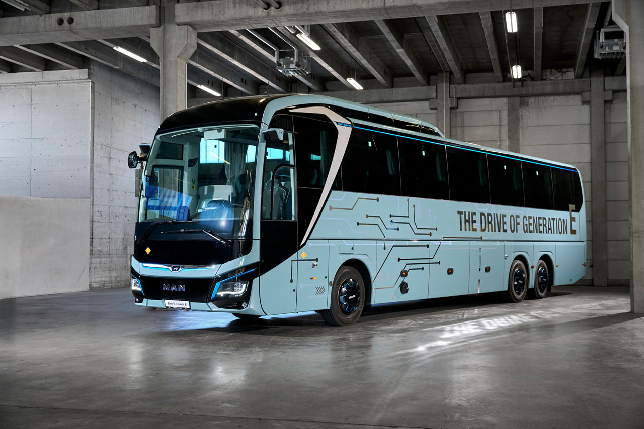 MAN Lion’s Coach E – The fully electric coach | MAN