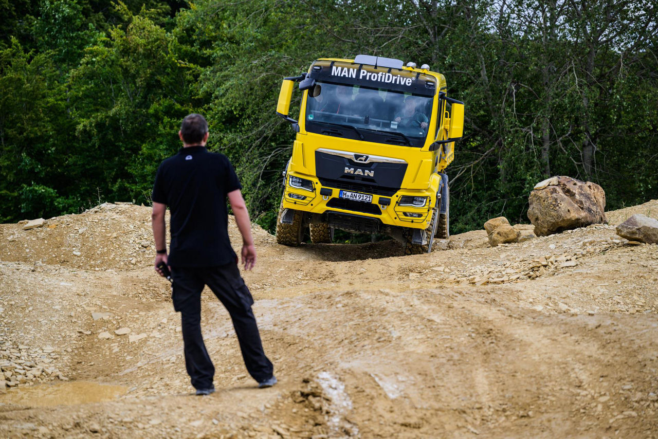 Off road training: Off road truck driver professionals | MAN