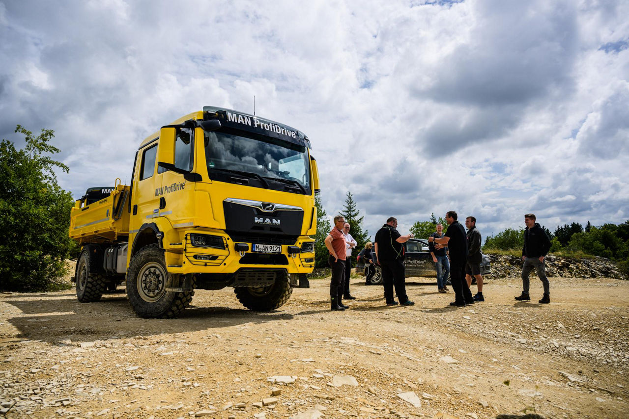 Off road training: Off road truck driver professionals | MAN