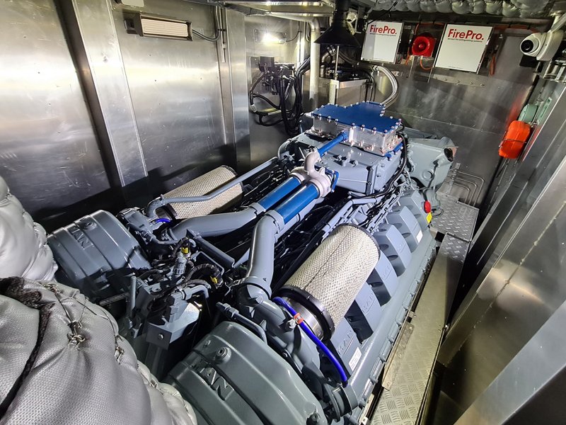 man dual fuel marine engine