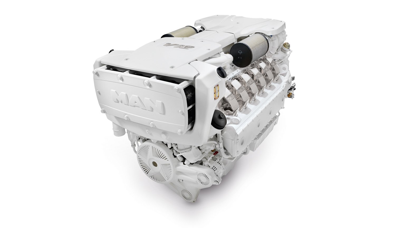 Compact MAN diesel engines for yachts and sports boats