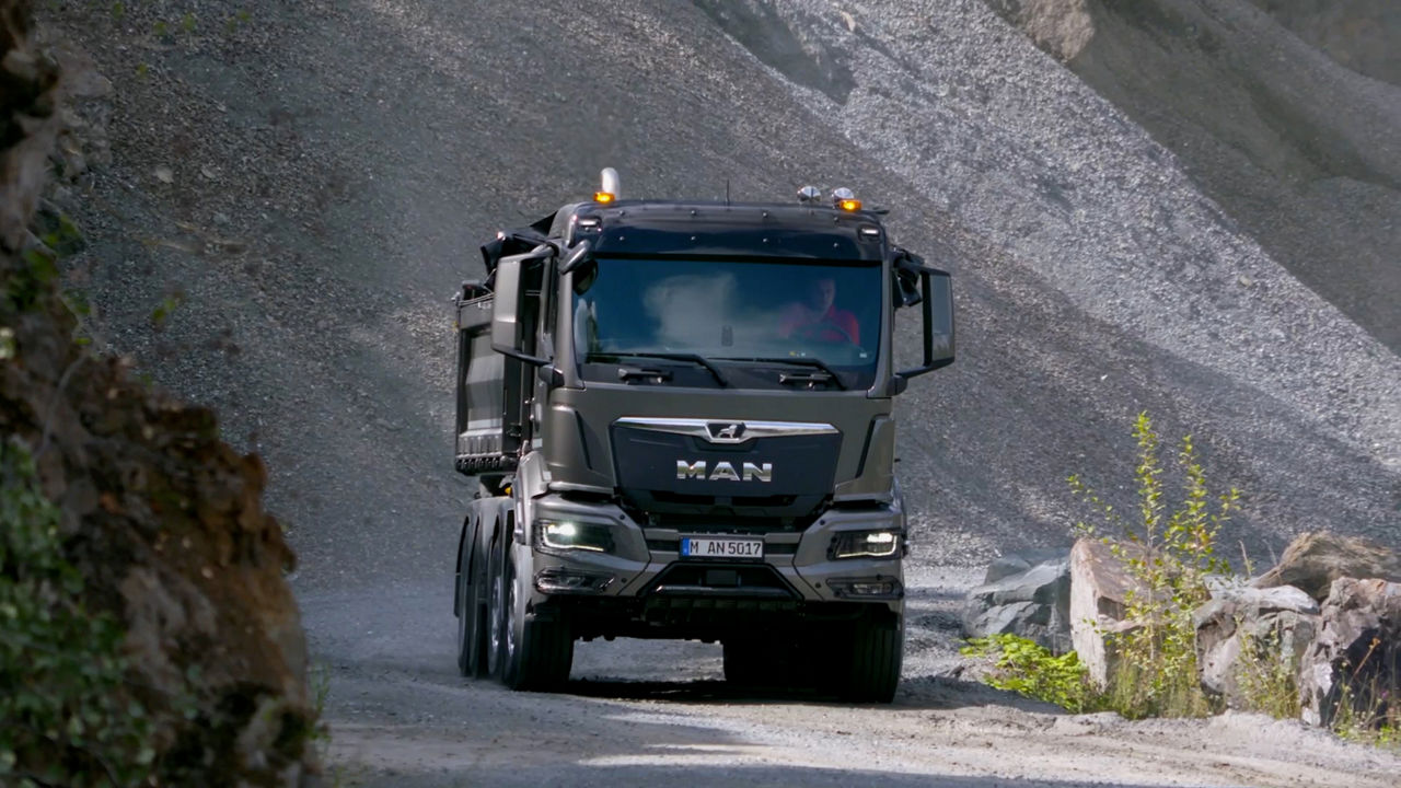 MAN construction vehicles & truck mixers | MAN
