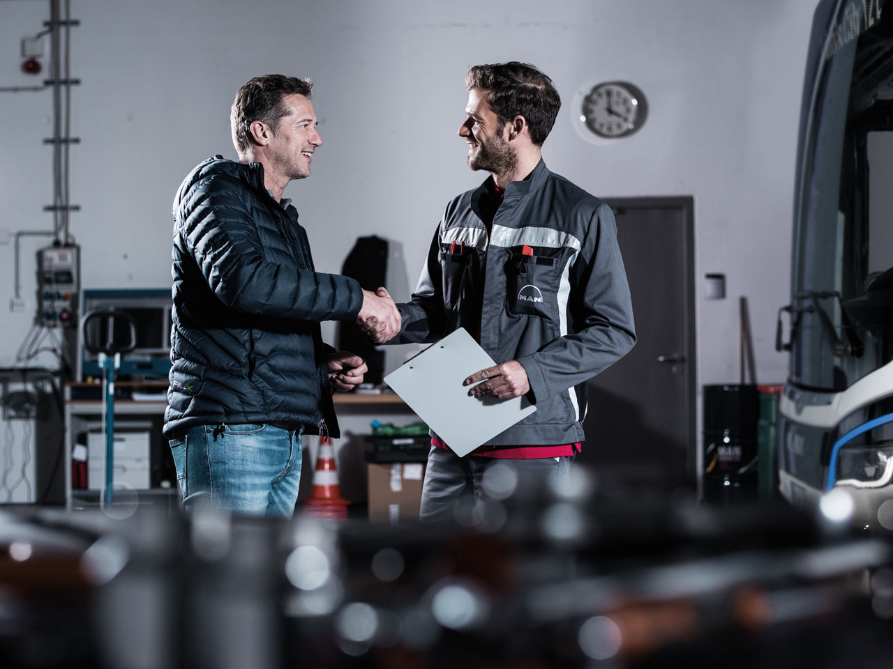 MAN Lion’s Coach E – Der vollelektrische Reisebus | MAN DE