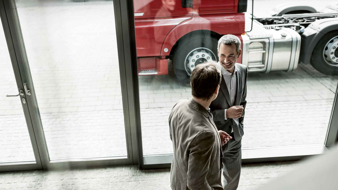 MAN Services and Digital Services for Trucks | MAN