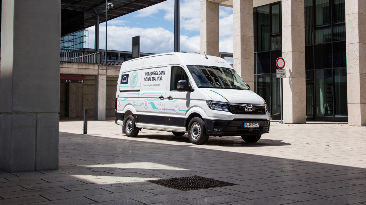 Elektro-Nutzfahrzeuge: eTrucks, eBusse & Co. | MAN