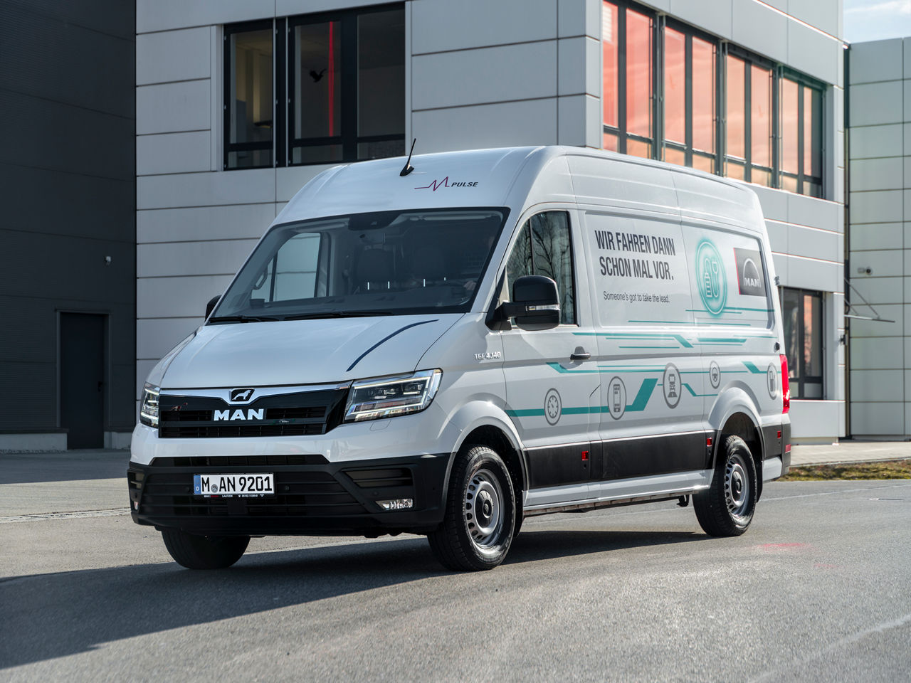 MAN sunkvežimiai, MAN autobusai ir MAN mikroautobusai | MAN