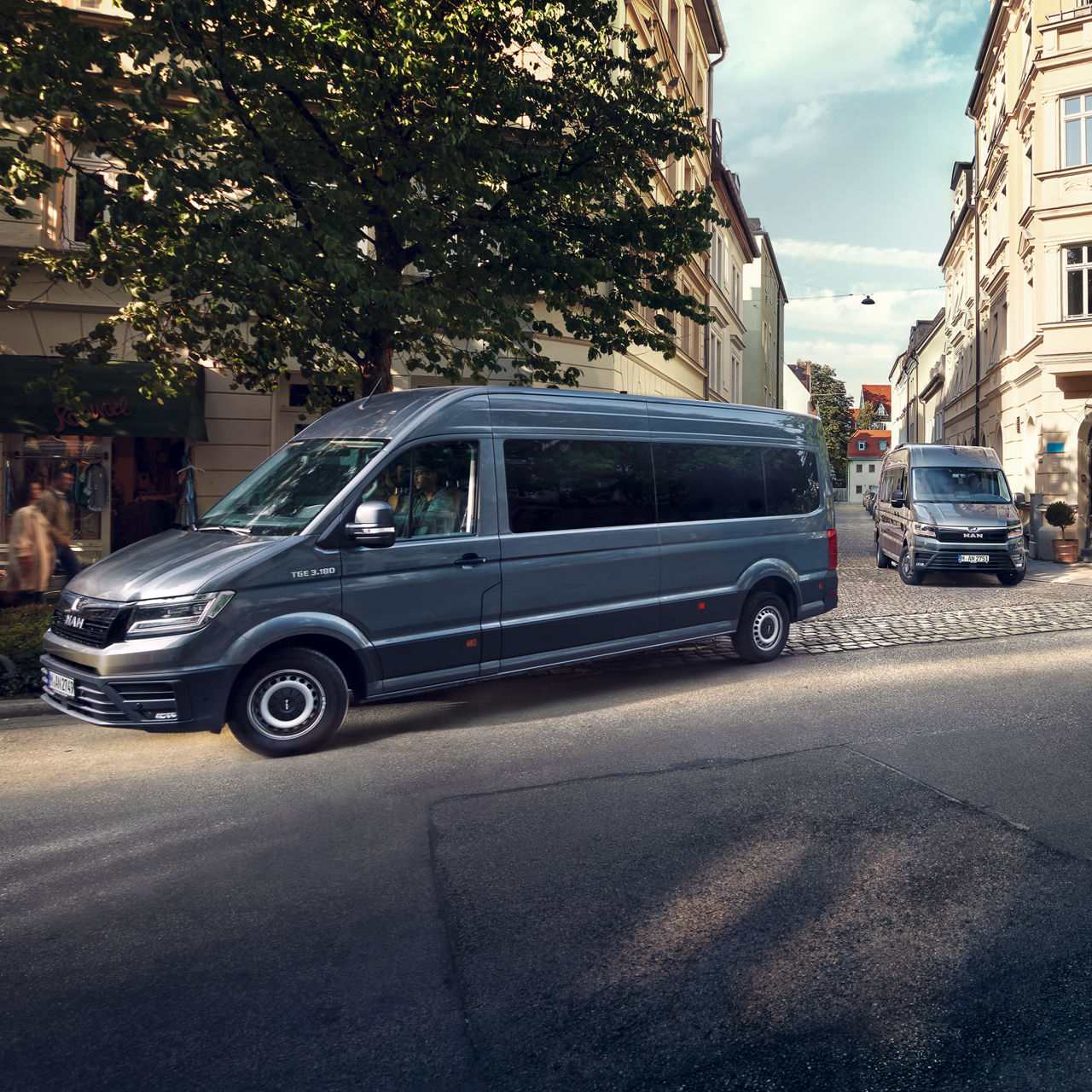 Camions, bus/cars, utilitaires et services MAN