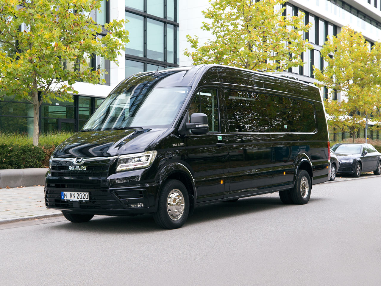 MAN sunkvežimiai, MAN autobusai ir MAN mikroautobusai | MAN