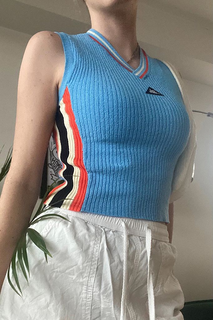 iets frans... Sporty V-Neck Tank Top | Urban Outfitters UK iets frans... Sporty V-Neck Tank Top | Urban Outfitters UK