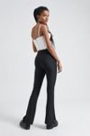 UO - Pantalon fendu et évasé à fines rayures sur le côté | Urban ...