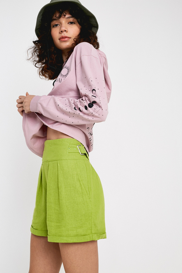 UO Lovely Linen Pleated High-Rise Wrap Shorts | Urban Outfitters UK