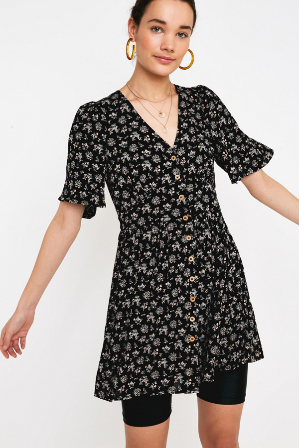Uo Ditsy Primrose Floral Mini Dress Urban Outfitters Uk