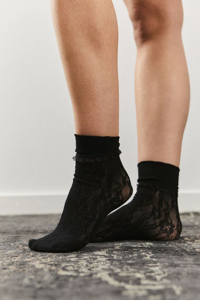 Floral Lace Ruffled Socks | Urban Outfitters UK