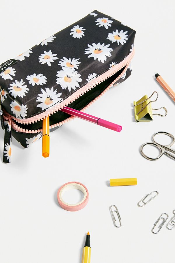 UO Daisy Print Pencil Case | Urban Outfitters UK