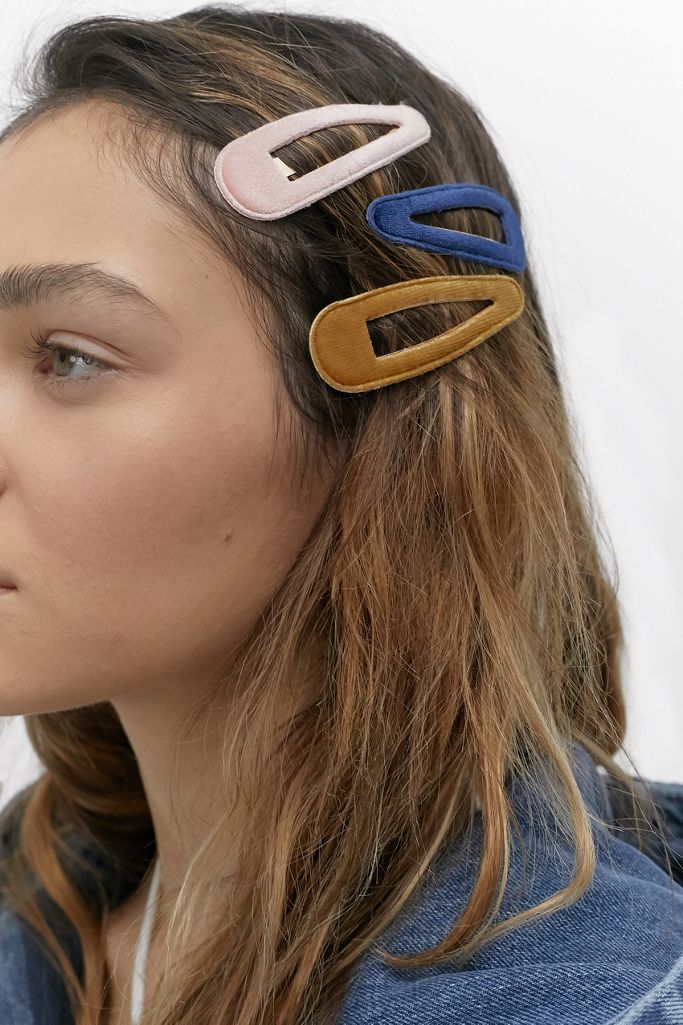 Velvet Hair Clip Set | Urban Outfitters UK