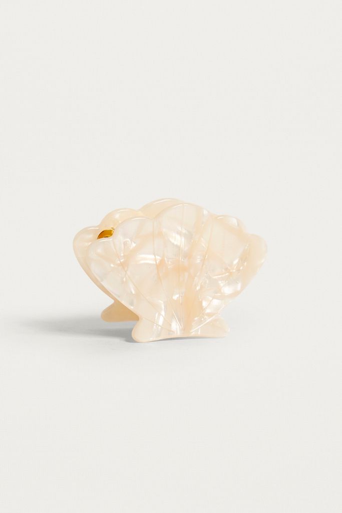 Sea Shell Claw Hair Clip | Urban Outfitters DE