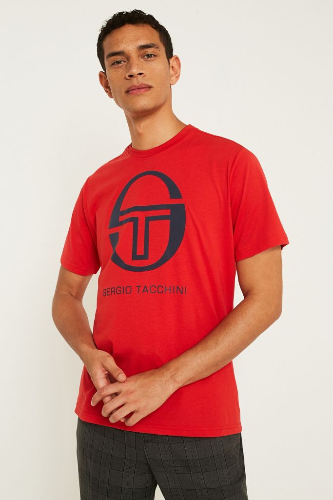 Sergio Tacchini Logo Red T-Shirt | Urban Outfitters FR