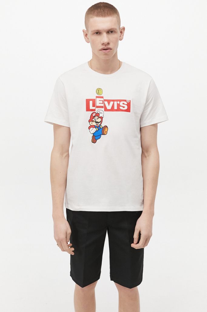 Levi’s Mario Box Logo White T-Shirt | Urban Outfitters UK