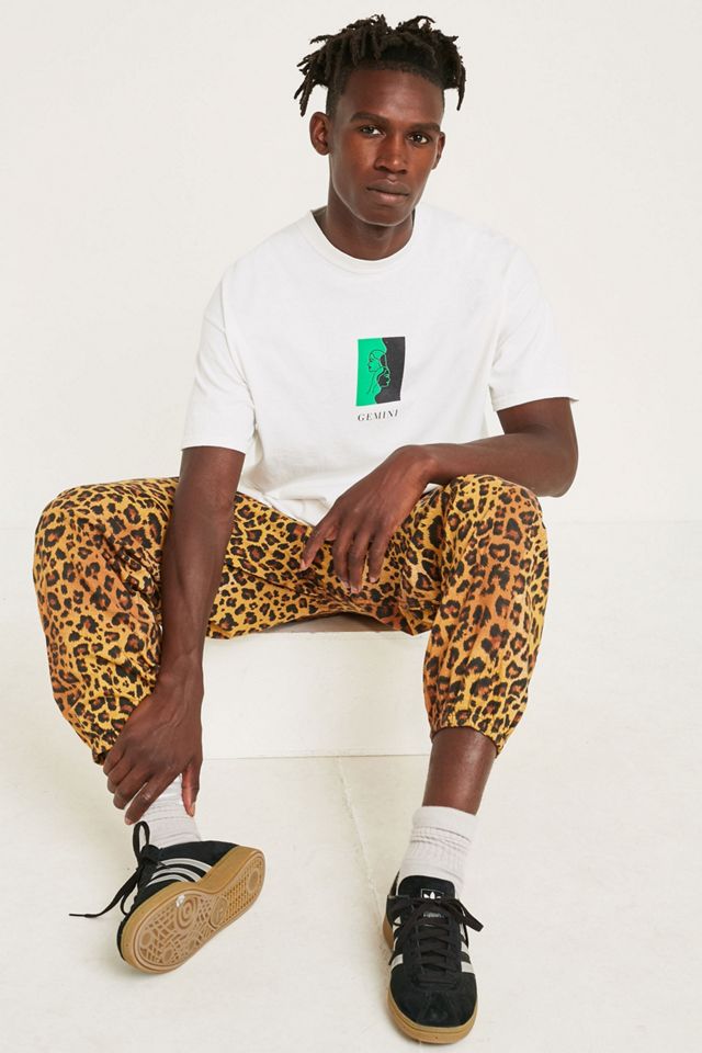 UO Gemini T-Shirt | Urban Outfitters UK