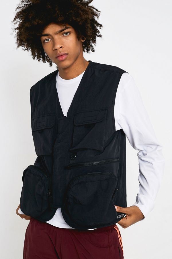 UO Black Nylon Utility Gilet | Urban Outfitters UK