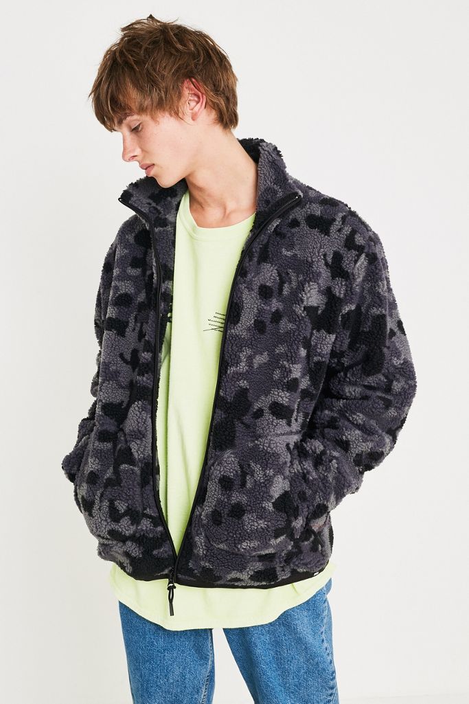 Edwin Grey Camo Sherpa Fleece Jacket | Urban Outfitters UK