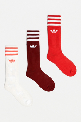 adidas - Lot de 3 paires de chaussettes rouges | Urban Outfitters FR