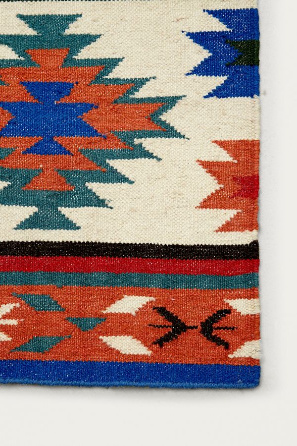 Sundance Woven Wool 5x7 Rug | Urban Outfitters UK