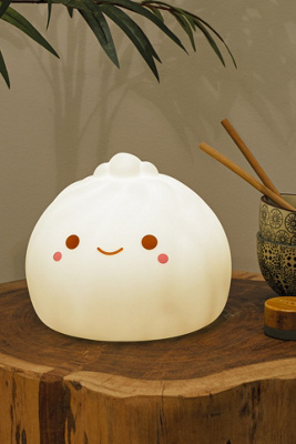 Smoko Giant Dumpling Light | Urban Outfitters UK
