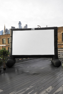 Kodak Inflatable 17'' Screen | Urban Outfitters UK