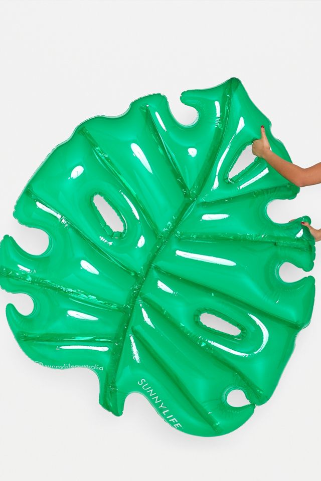 Sunnylife Luxe Monstera Lie-On Pool Float | Urban Outfitters UK