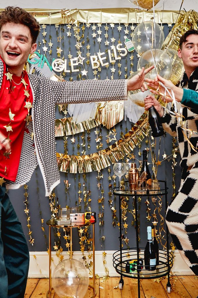 Ginger Ray Star Fringe Curtain Banner | Urban Outfitters UK