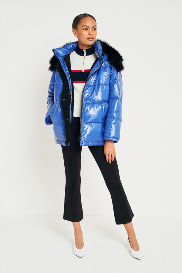 Light Before Dark Borg Lined Wet Look Puffer Jacket | Urban Outfitters FR