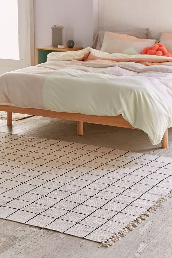 Wonky Grid 5x7 Printed Rug | Urban Outfitters UK