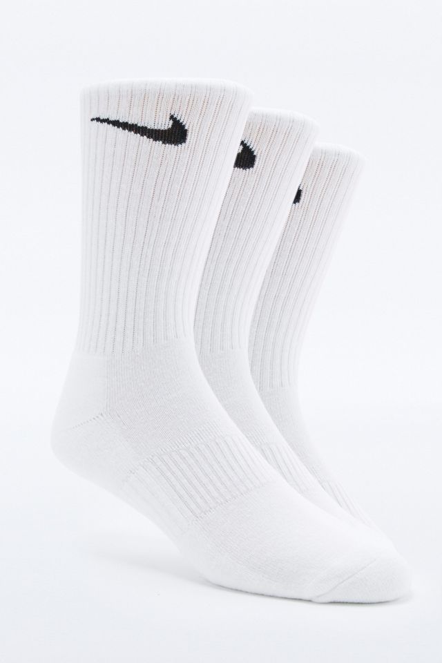 Nike Basic White Socks Pack | Urban Outfitters DE