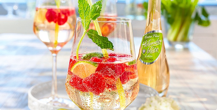 Himbeer-Holunder-Cocktail | ALDI Rezeptwelt