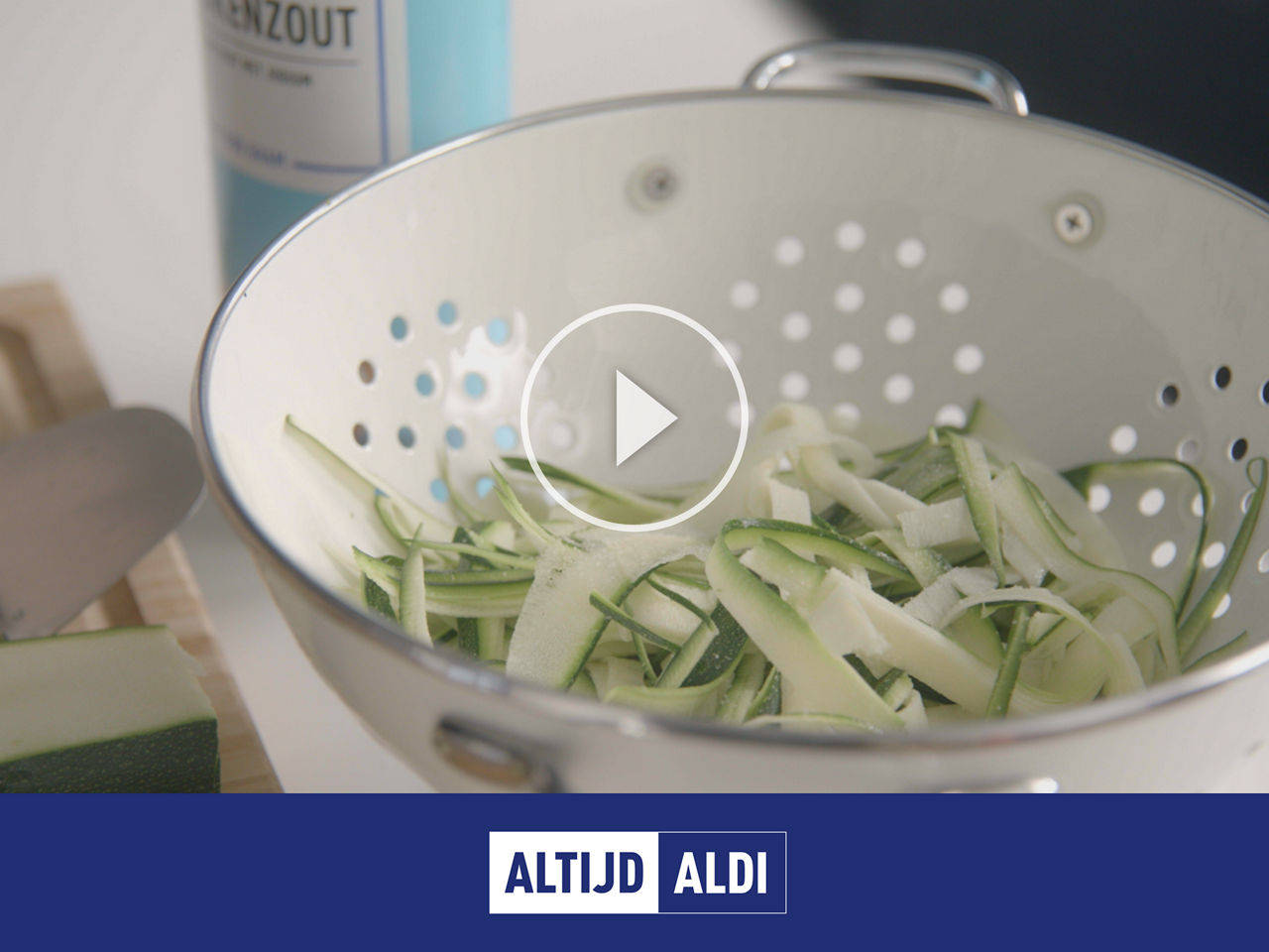 Stap voor stap courgette spaghetti maken (met video!) | Altijd ALDI