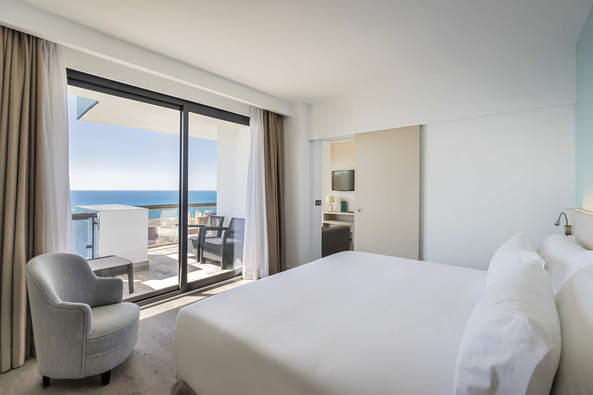 Occidental Fuengirola 4-star hotel on the beachfront in Fuengirola ...