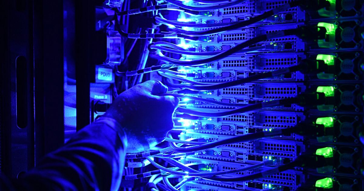 Digital geoscience: supercomputer to study subsoil | Eni