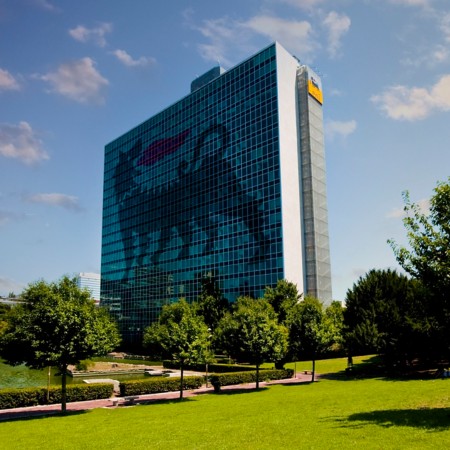 Members of administration, control and management | Eni