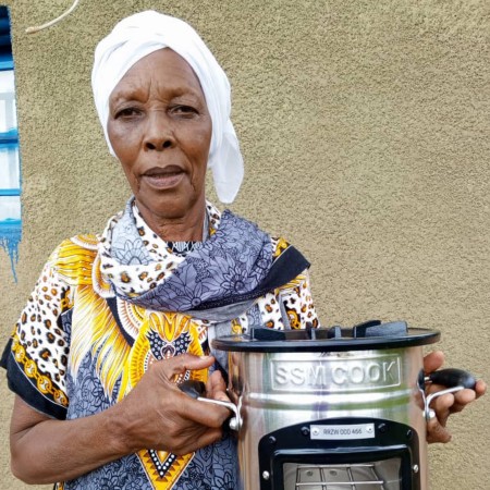 Eni launches the distribution of cookstoves to households in Rwanda