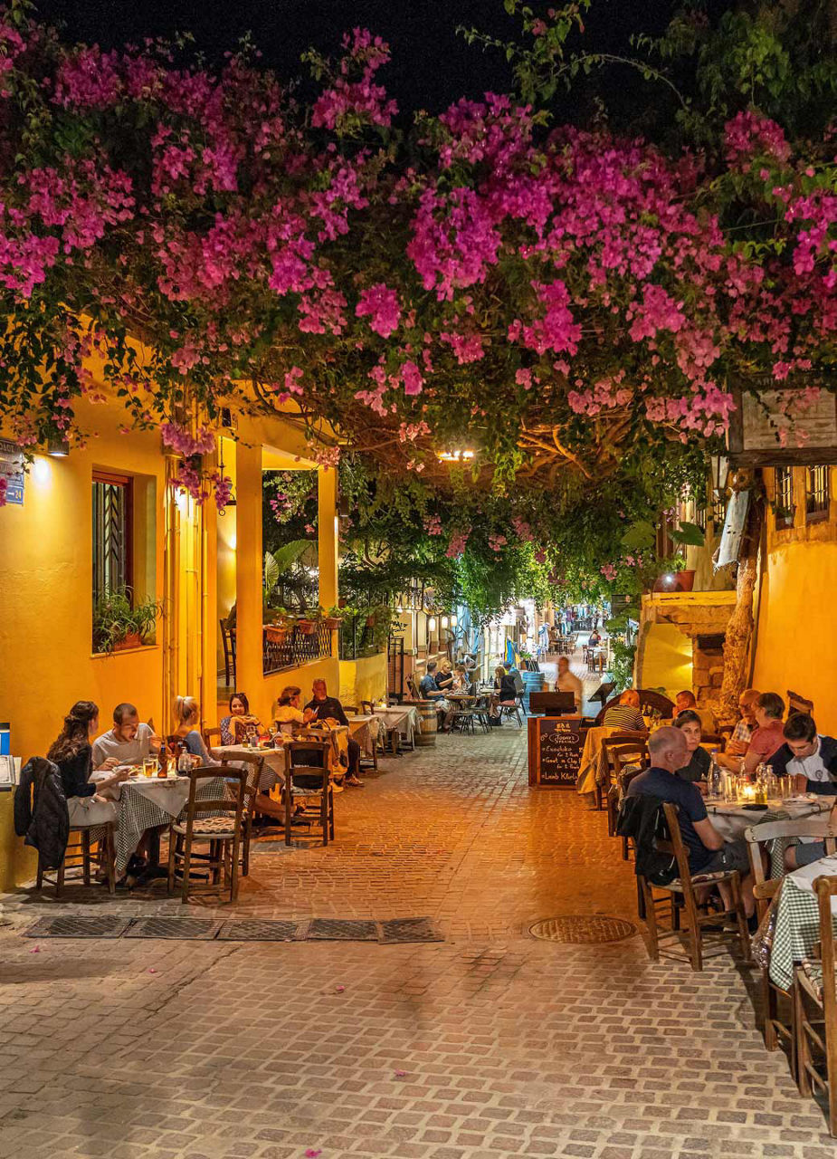 Delicious, leather, narrow alleys: Chania's old town | Edelweiss