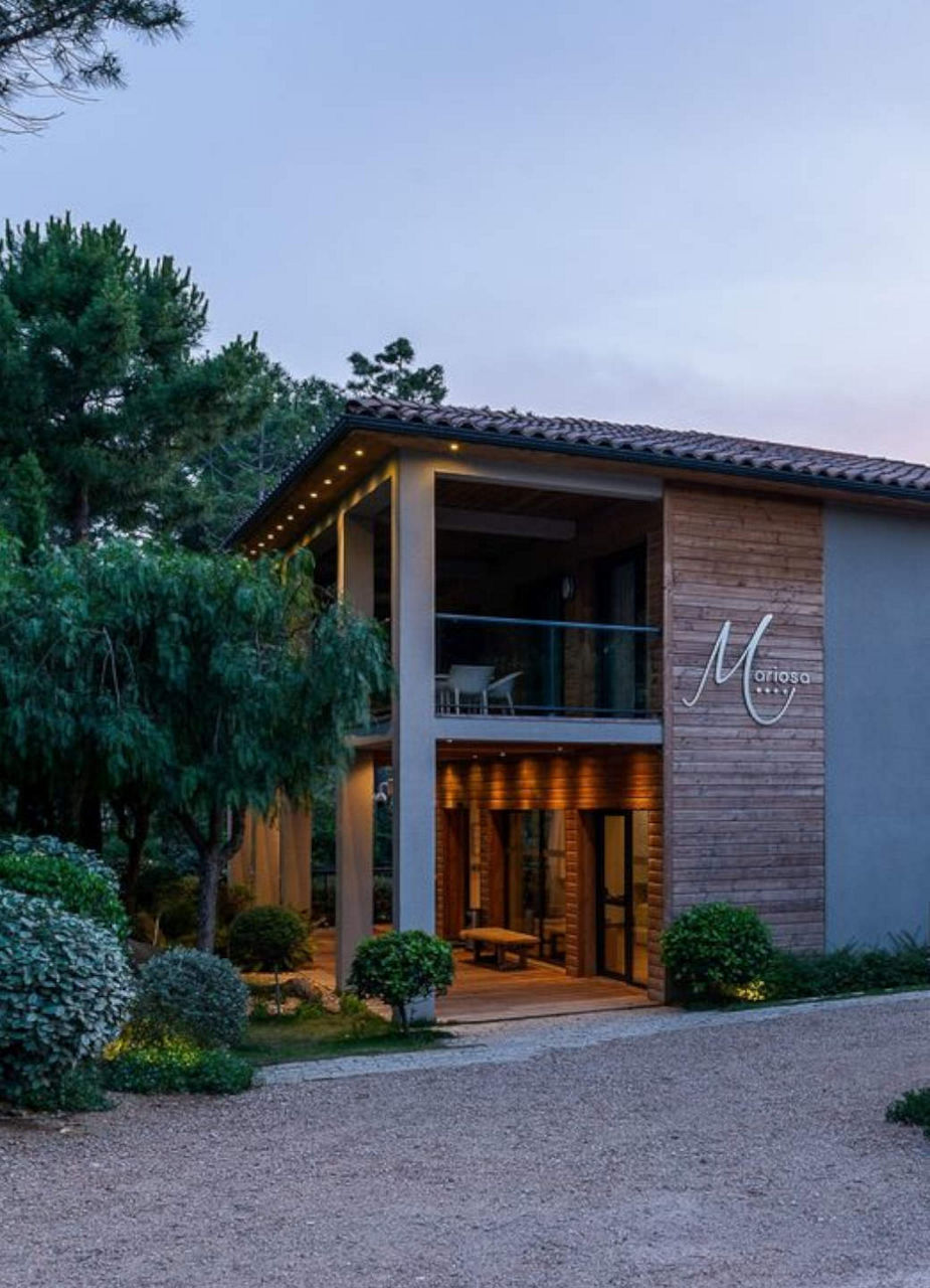 Hôtels Figari: séjour et hébergement en Corse