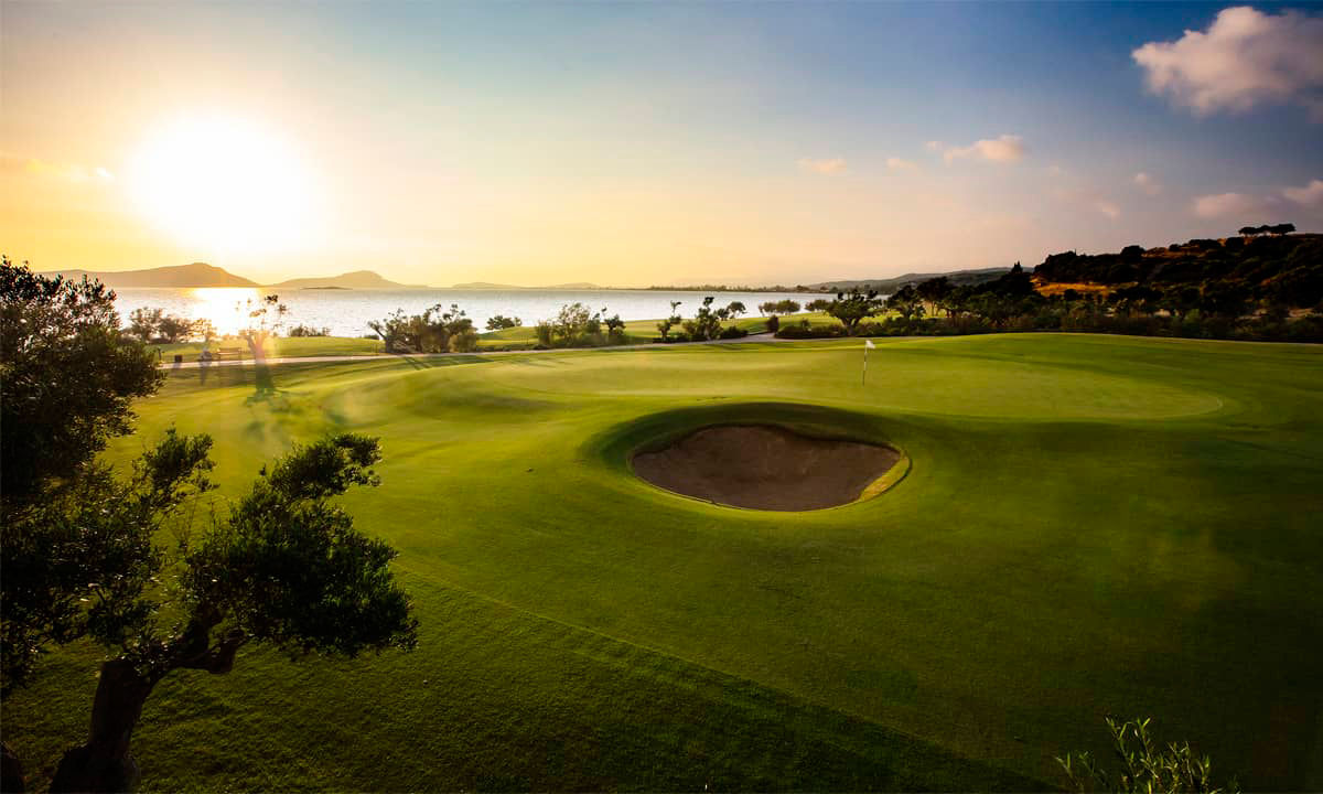 Golfing in Costa Navarino near Kalamata | Edelweiss