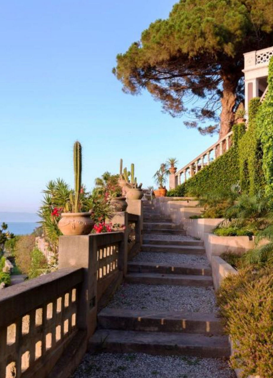 Stunning hotels in Lamezia Calabria | Edelweiss