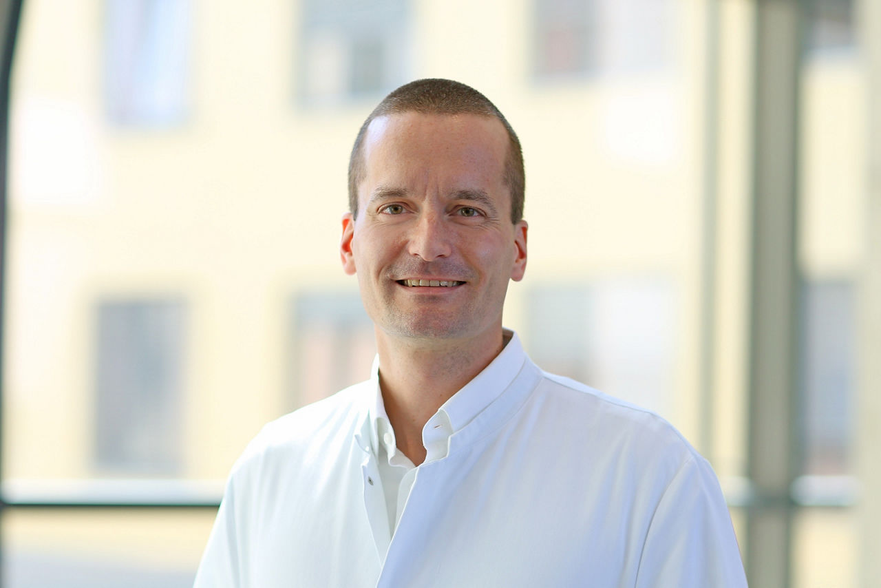 Dr. med. Philip Reis