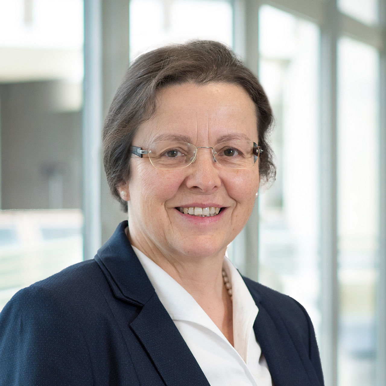 Dr. med. Waltraud Schrank | Helios Dr. Horst Schmidt Kliniken Wiesbaden